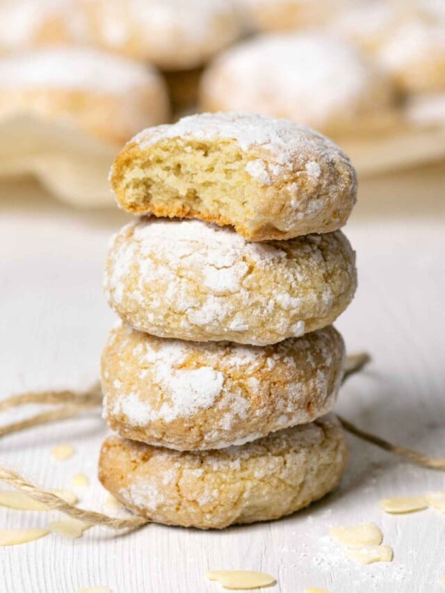 Almond Flour Moroccan Cookies Ghriba - Chewy & Gluten-free - SugarYums