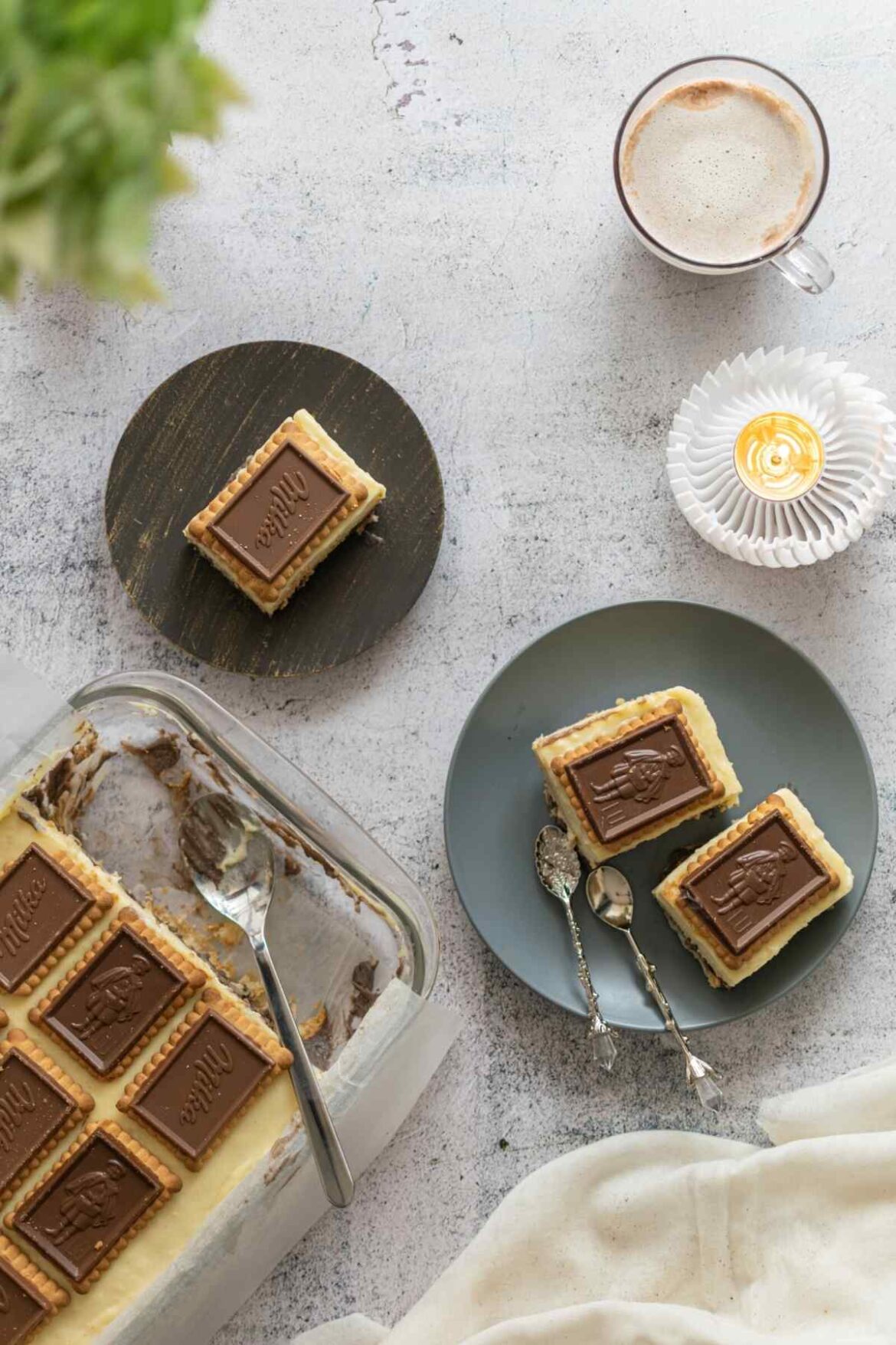 No Bake Biscuit Cake (Biscuit Tray Bake) - SugarYums