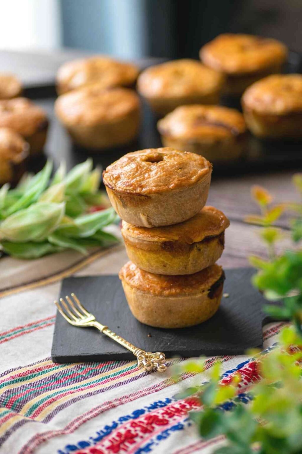 Moroccan Chicken Pie (Mini Chicken Pot Pies) - SugarYums