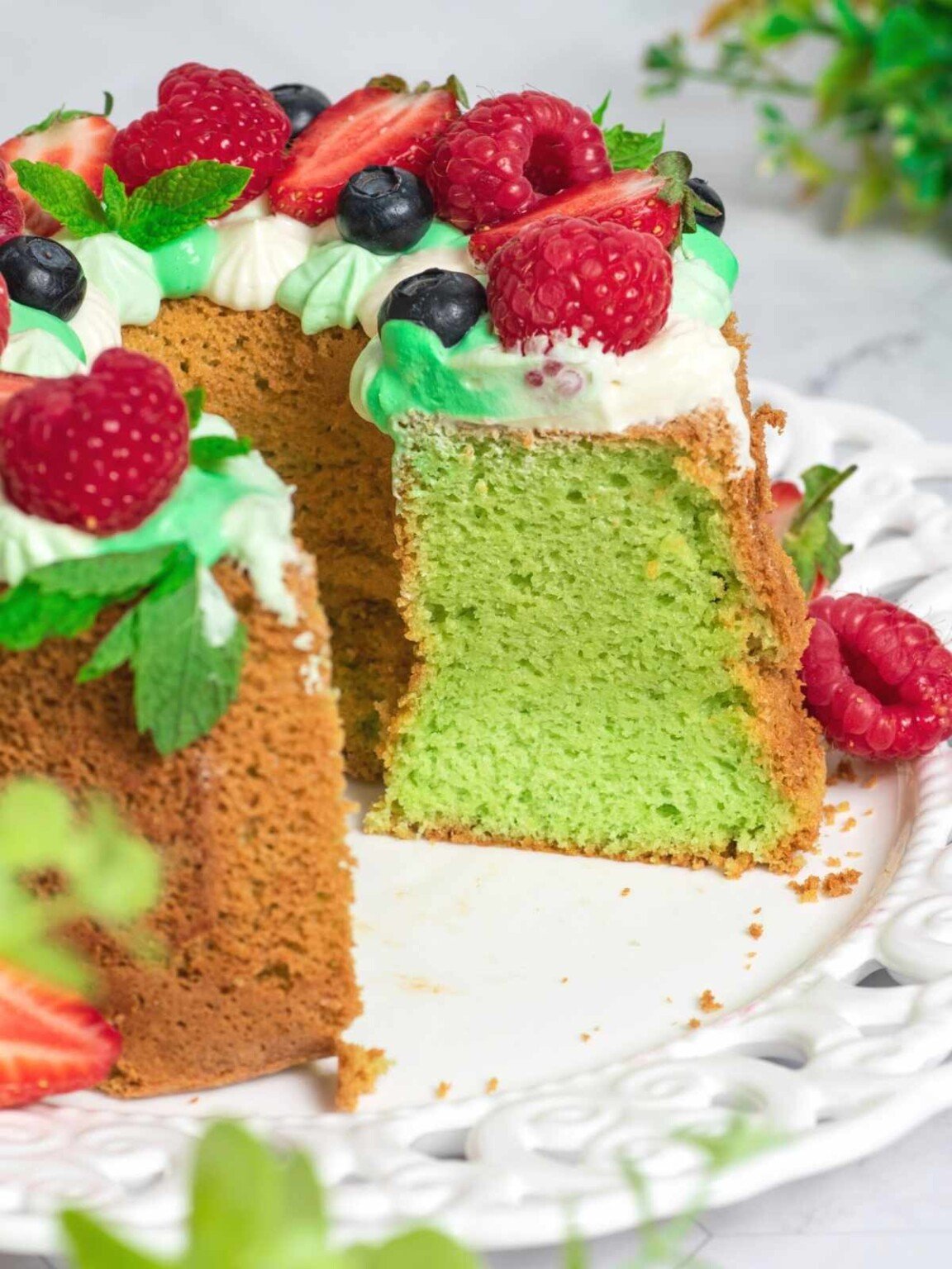 Pandan Cake Recipe: Easy Pandan Chiffon Cake - SugarYums