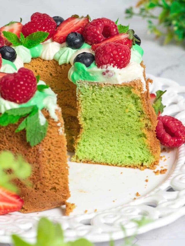 Pandan Cake Recipe: Easy Pandan Chiffon Cake - SugarYums