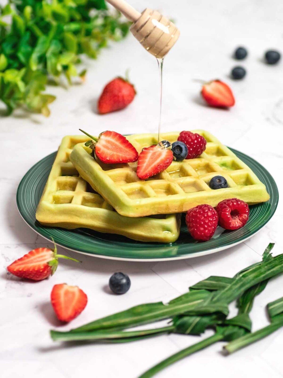 Pandan Waffle Recipe (Bánh Kẹp Lá Dứa) - SugarYums