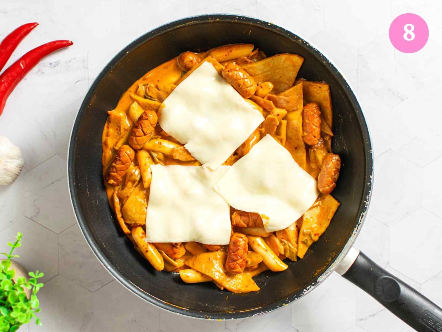 Mild & Creamy Rose Tteokbokki (로제 떡볶이) - SugarYums