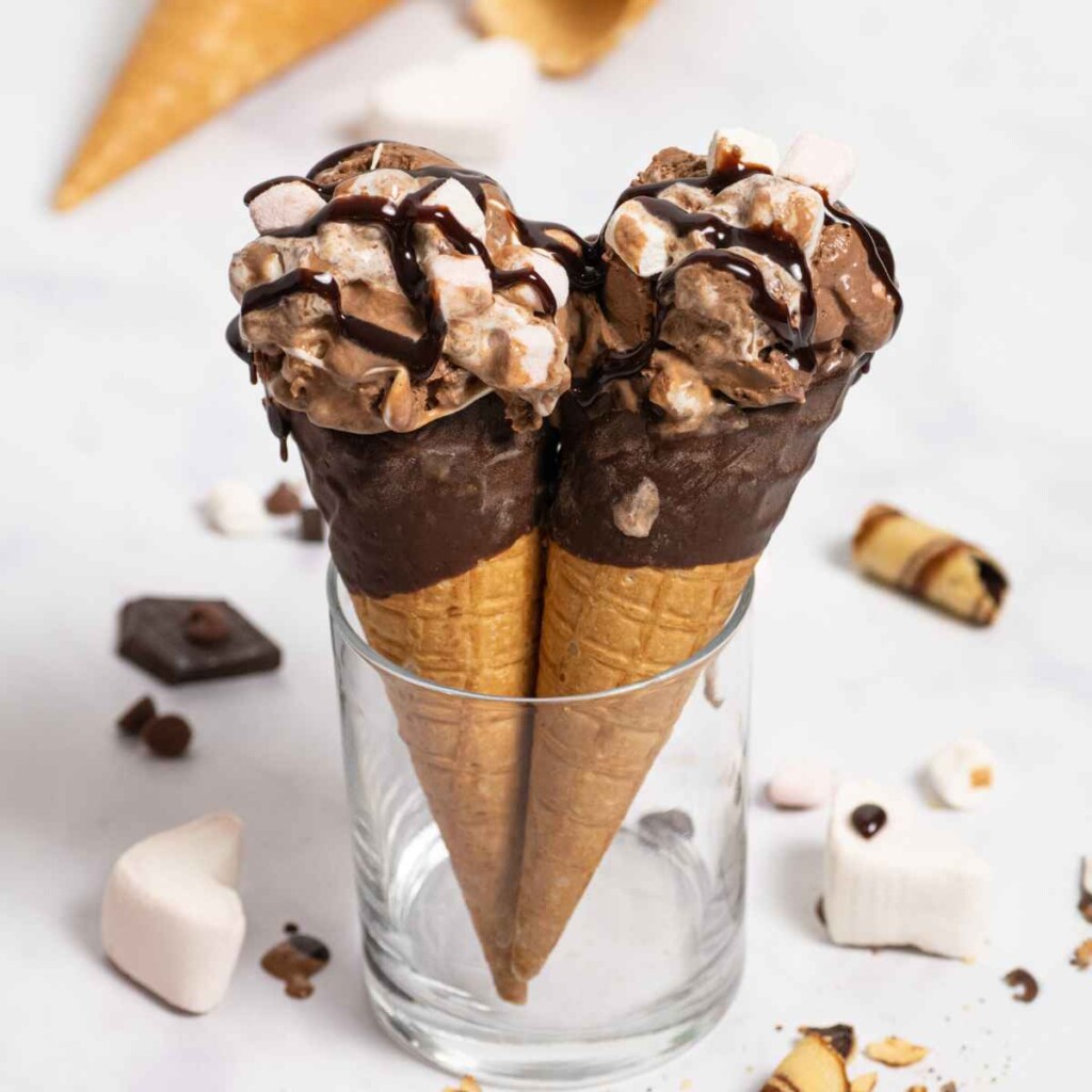 Decadent Chocolate Marshmallow Ice Cream Recipe - SugarYums