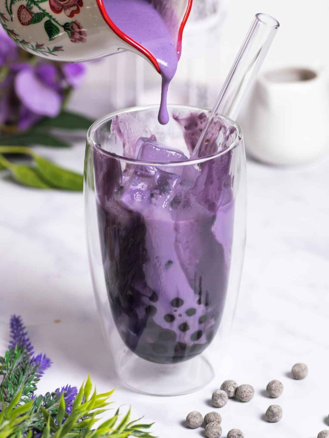 Ube Milk Tea Boba (Ube Bubble Tea) - SugarYums