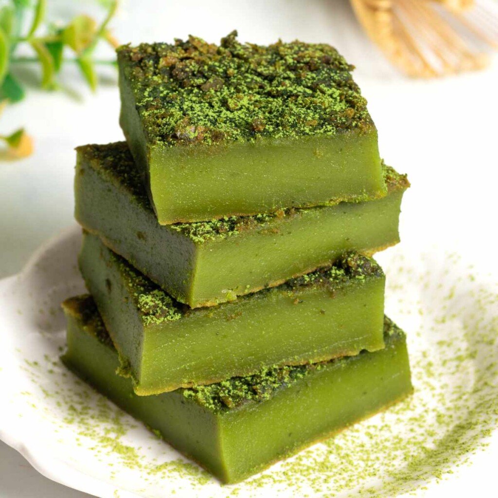Matcha Butter Mochi Recipe (Green Tea Mochi Cake) - SugarYums