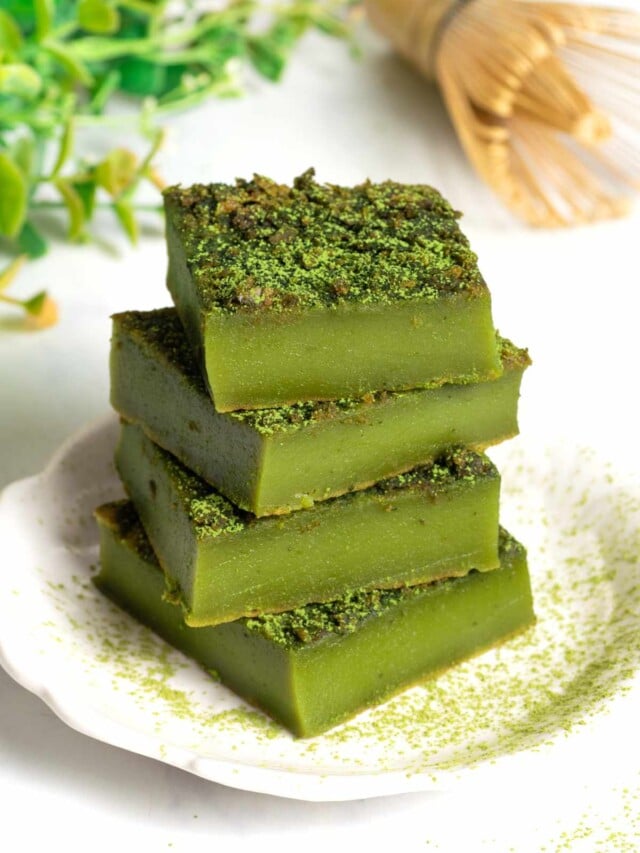 Matcha Butter Mochi Recipe (Green Tea Mochi Cake) - SugarYums