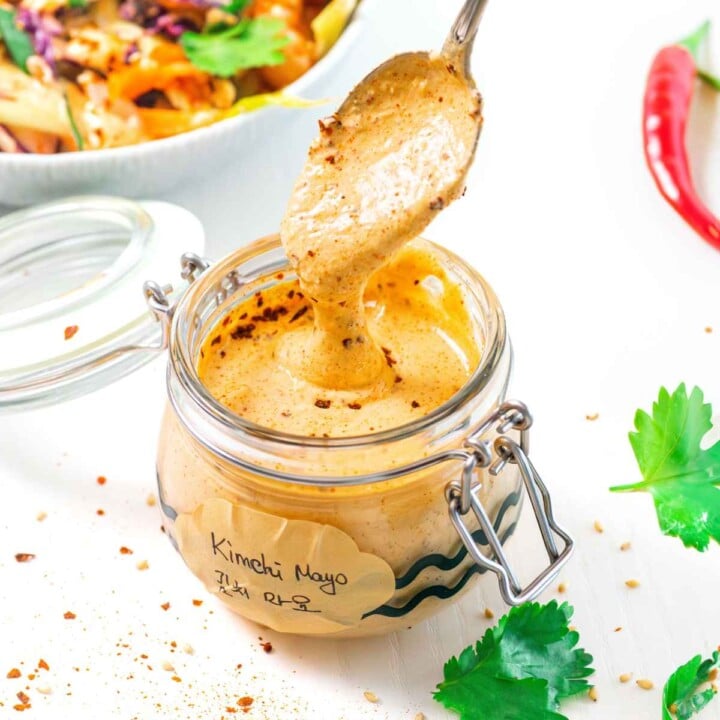 Quick & Easy Kimchi Mayo: Korean Spicy Mayo (김치마요) - SugarYums