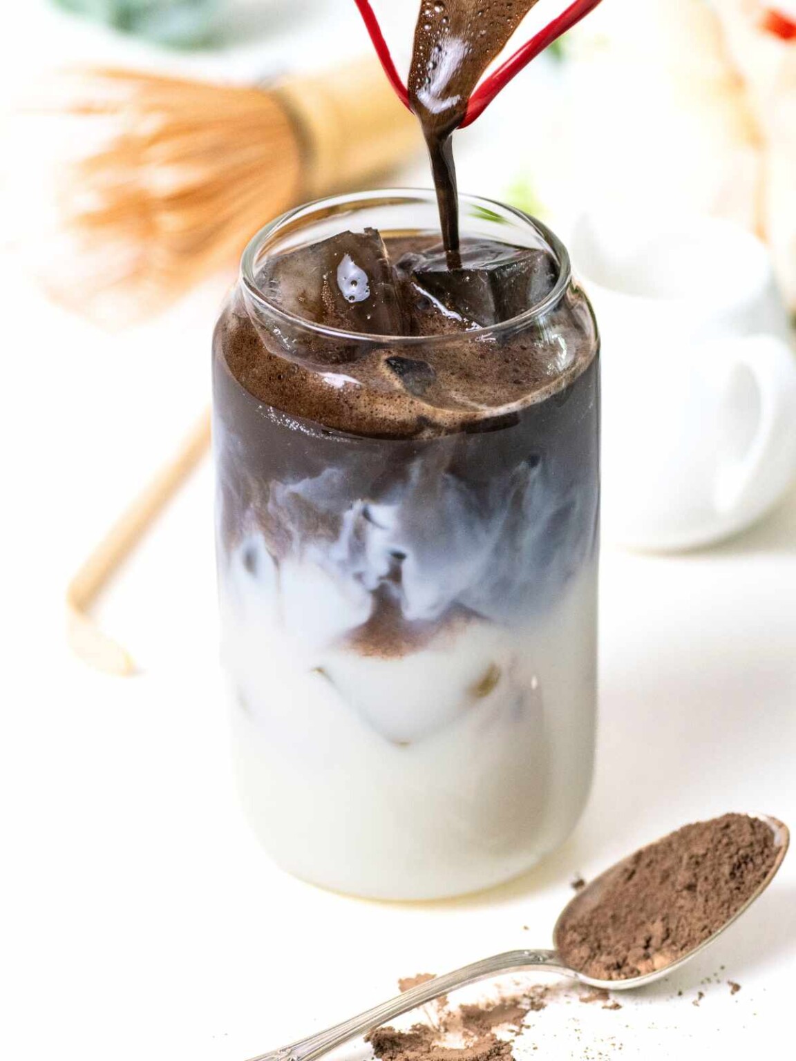 The Perfect Hojicha Latte: Iced or Hot (ほうじ茶ラテ) - SugarYums
