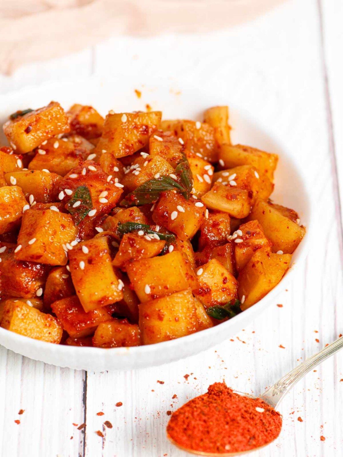 Korean Radish Kimchi: Cubed Radish Kkakdugi (깍두기) - SugarYums