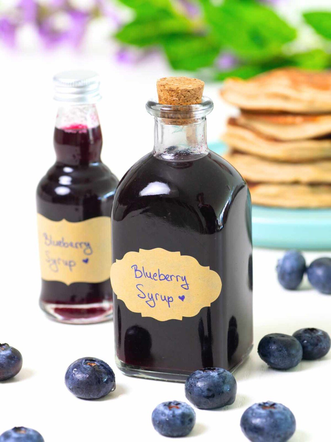 Easy Homemade Chai Tea Syrup (Starbucks Copycat) - SugarYums